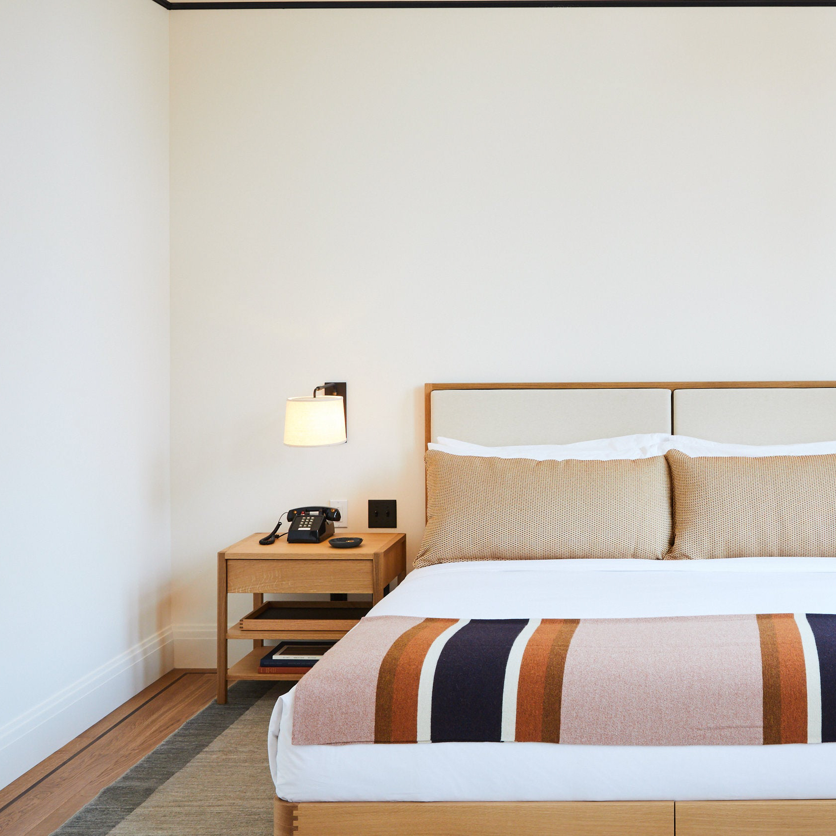 Revolutionizing Home Lighting with Pivot Lamp: A Masterpiece of Form ...